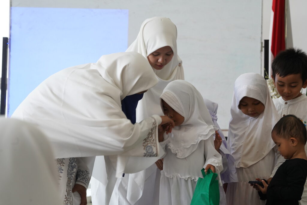 10 Santri PaudQu Maffaz Berhasil Khataman Iqra dan Al-Qur’an, Langkah Awal Menuju Generasi Qur ...